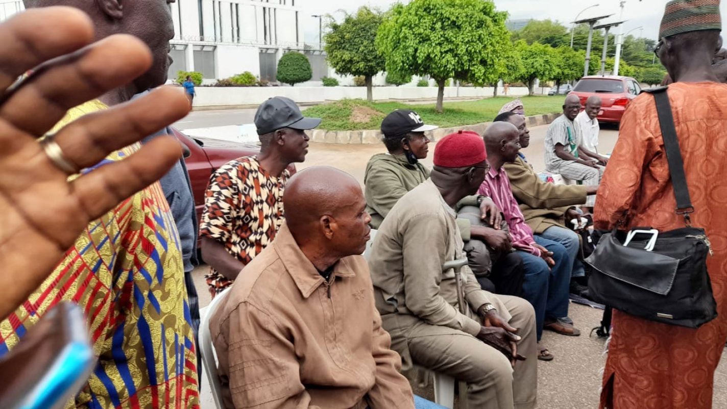 Retirees lay siege to Defence ministry over non-payment of benefits ...